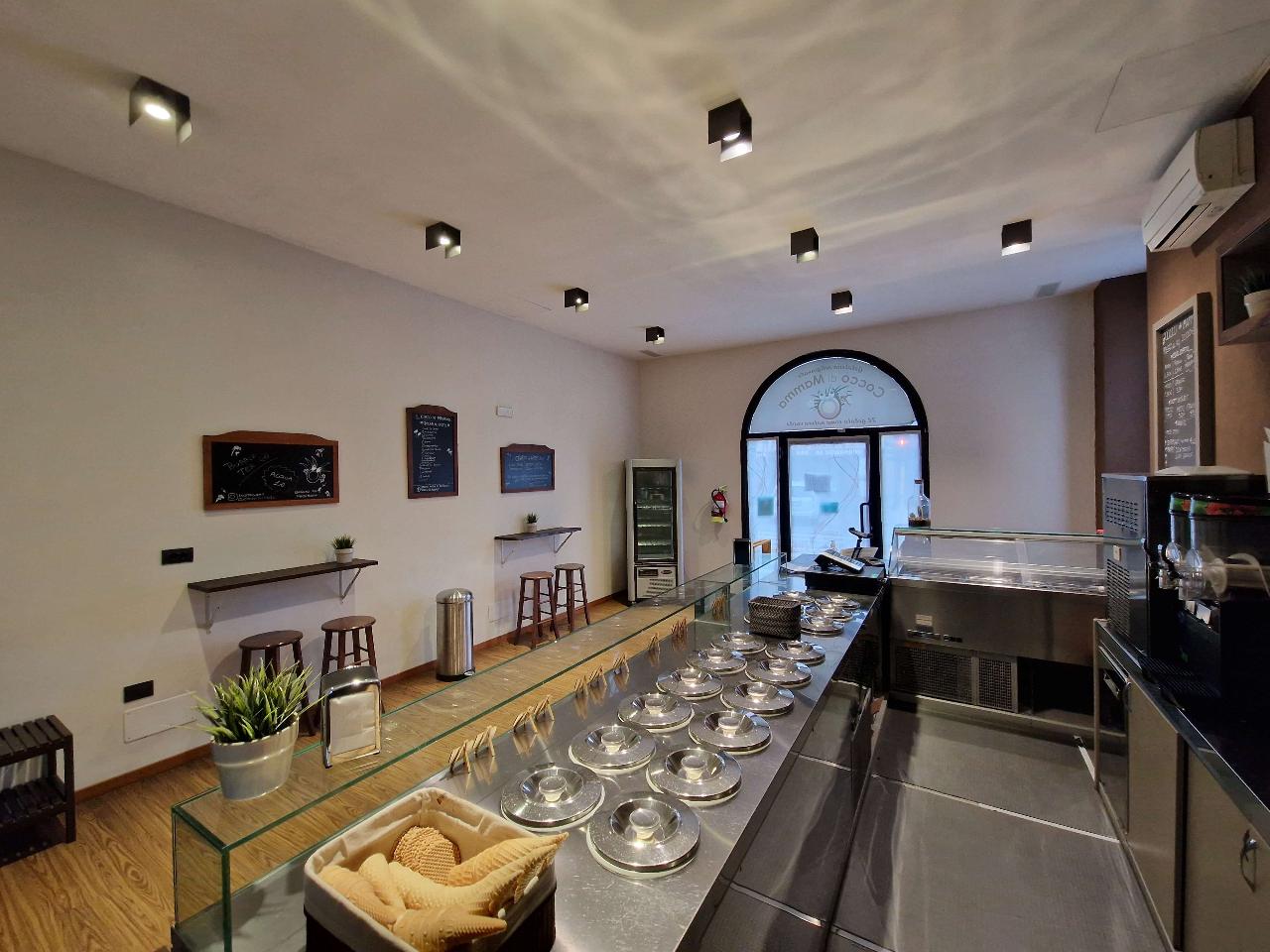 Negozio in vendita a Villa Guardia