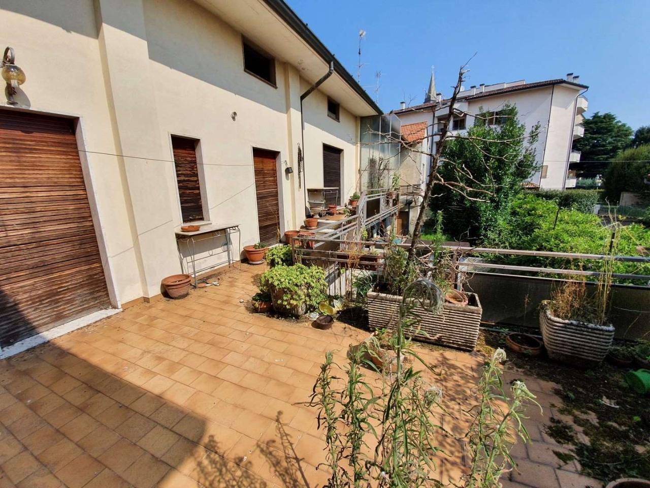 Porzione di casa in vendita a Rovello Porro