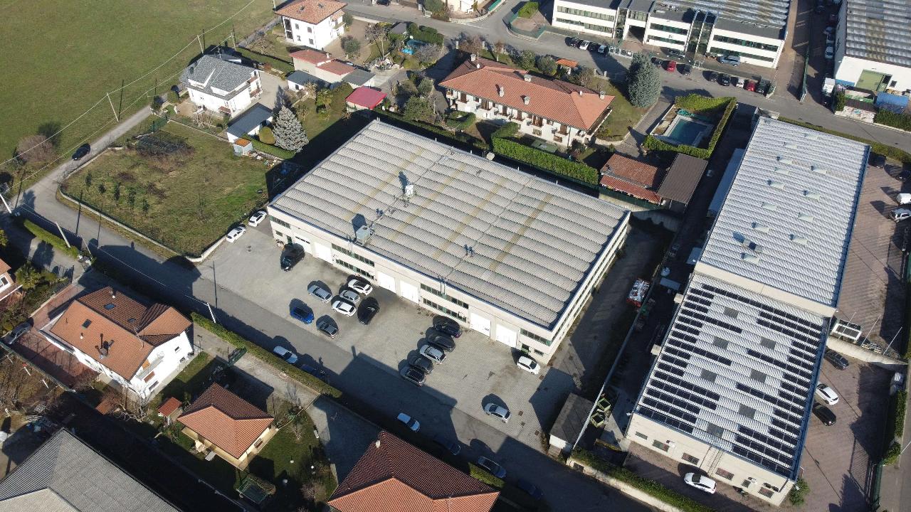 Capannone in affitto a Appiano Gentile