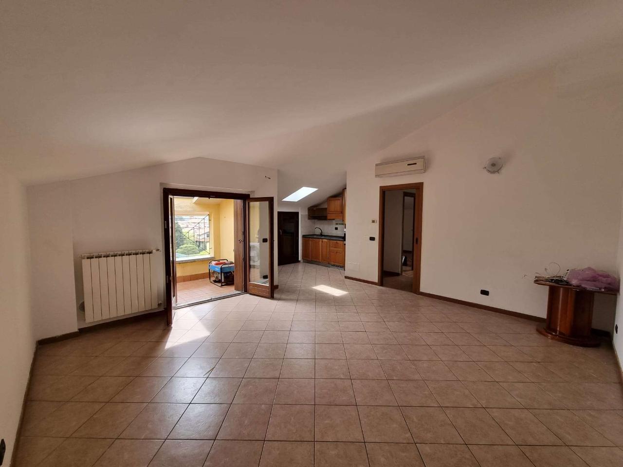 Appartamento in affitto a Mozzate