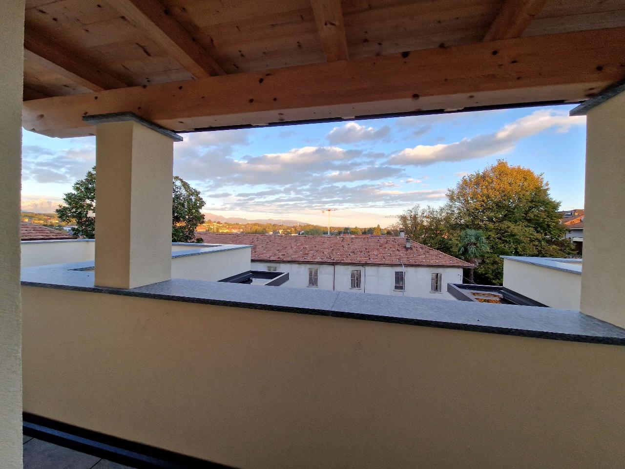 Appartamento in affitto a Cantu'