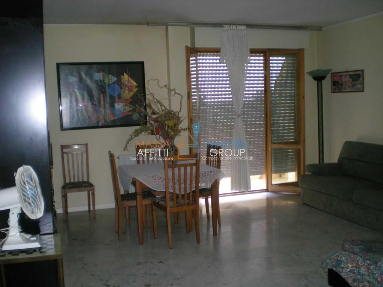 Appartamento in vendita a Montignoso