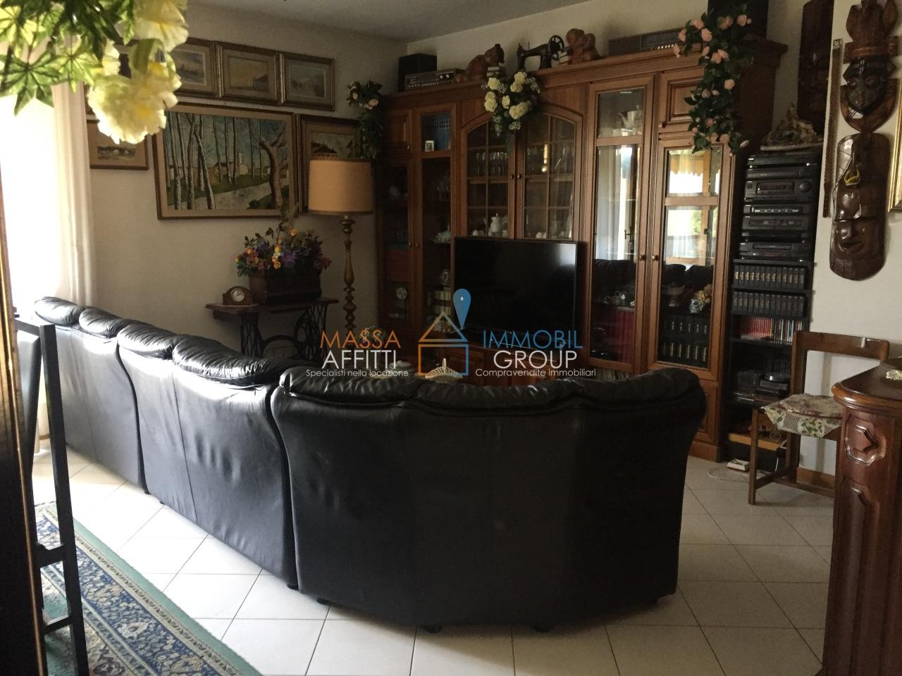 Appartamento in vendita a Montignoso