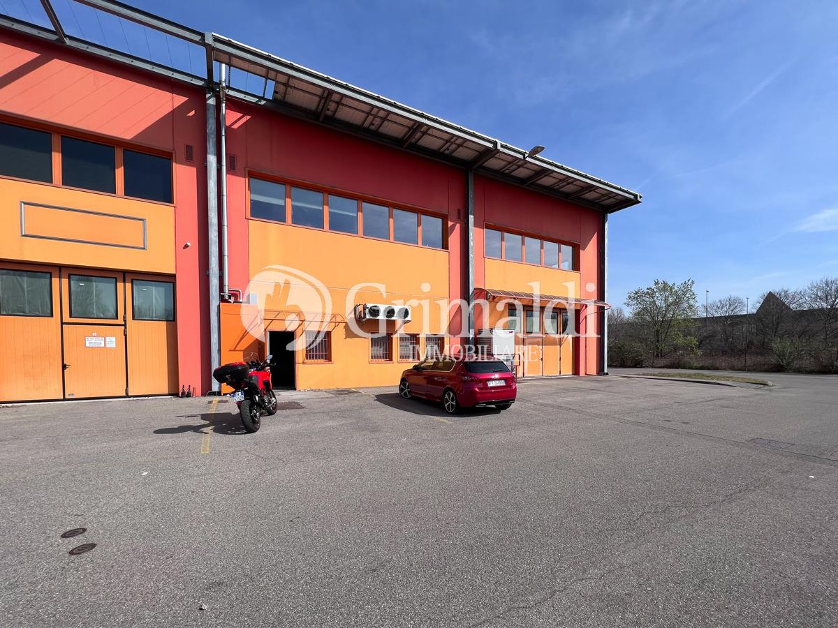 Ufficio in affitto a Villasanta