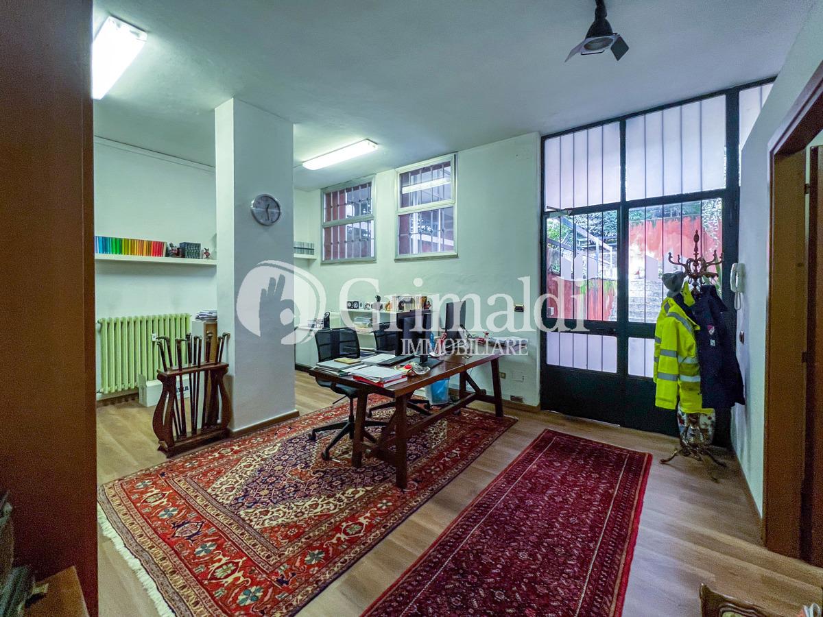 Laboratorio in vendita a Monza