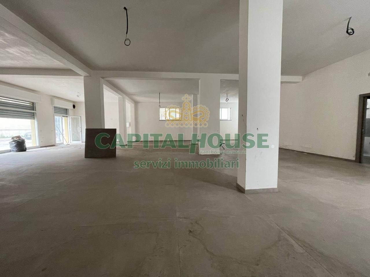 Negozio in vendita a Afragola