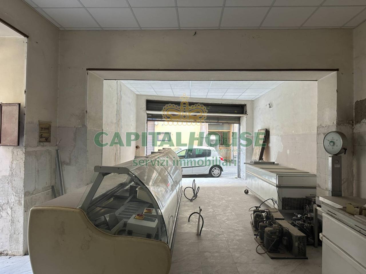 Negozio in vendita a Afragola