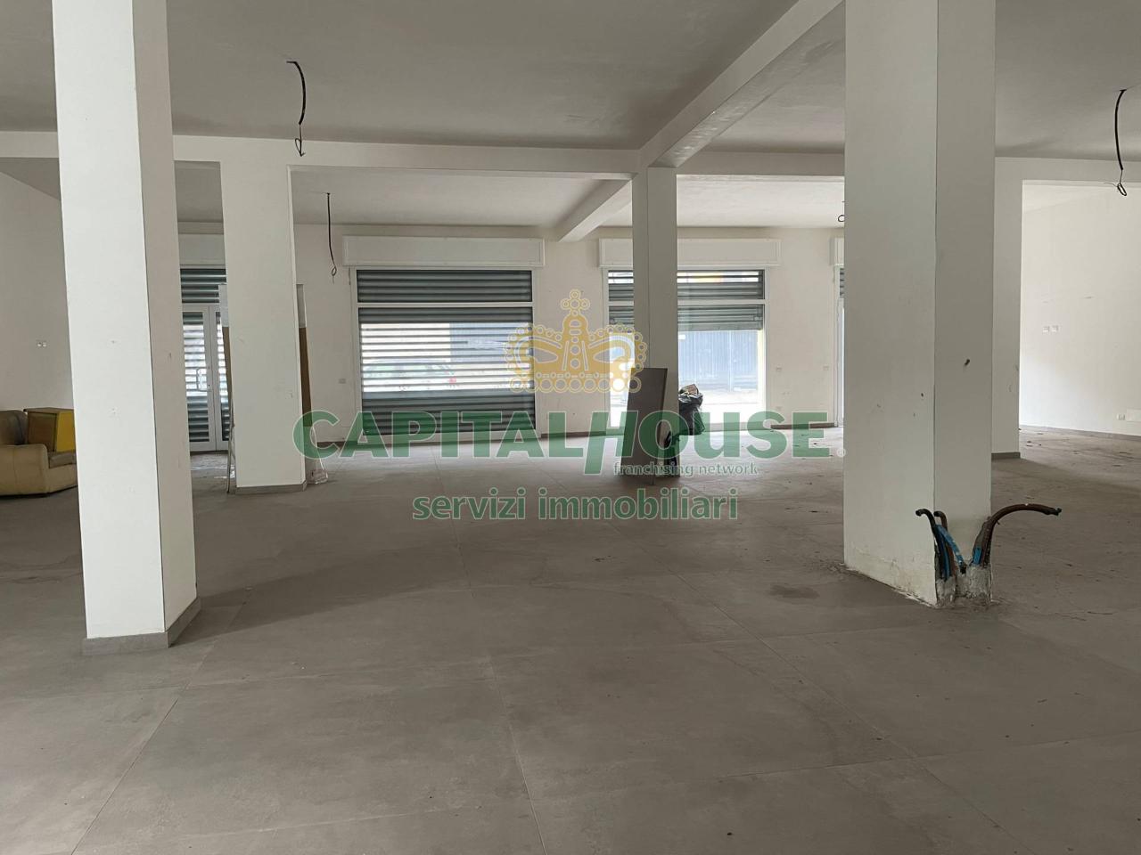 Negozio in vendita a Afragola