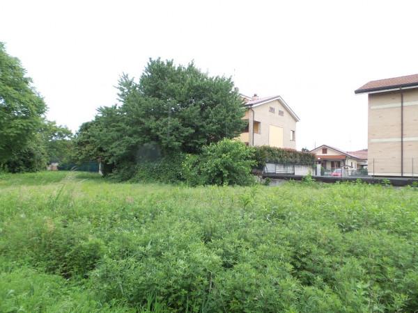 Terreno edificabile residenziale in vendita a Bollate