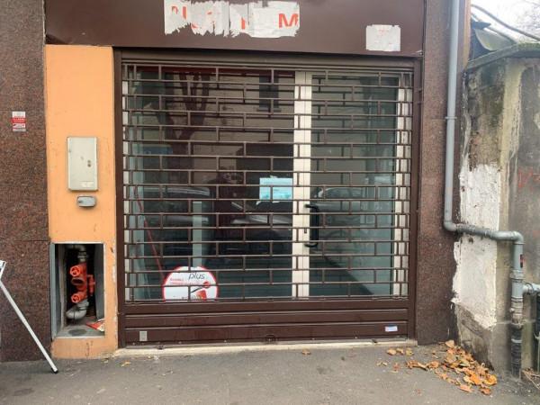 Negozio in vendita a Rho