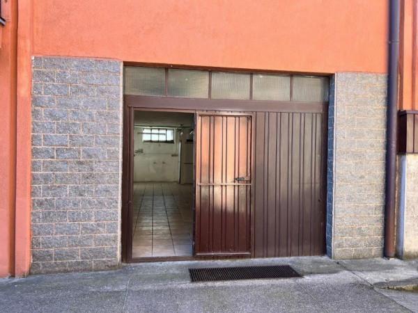 Magazzino in vendita a Arese