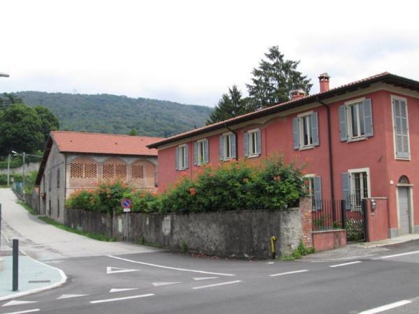 Palazzo in vendita a Cocquio Trevisago