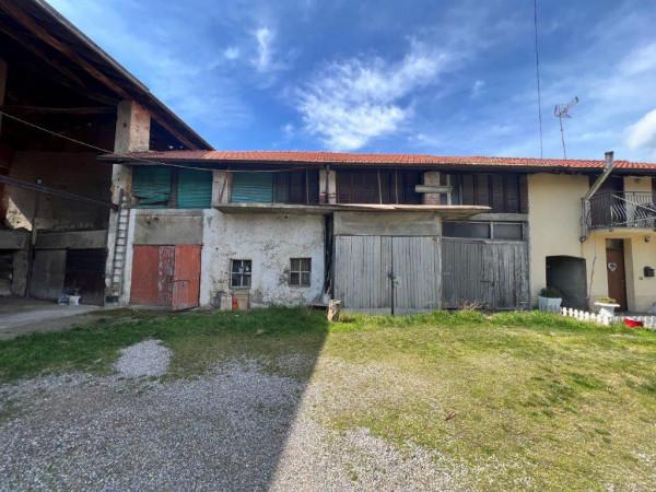 Magazzino in vendita a Parabiago