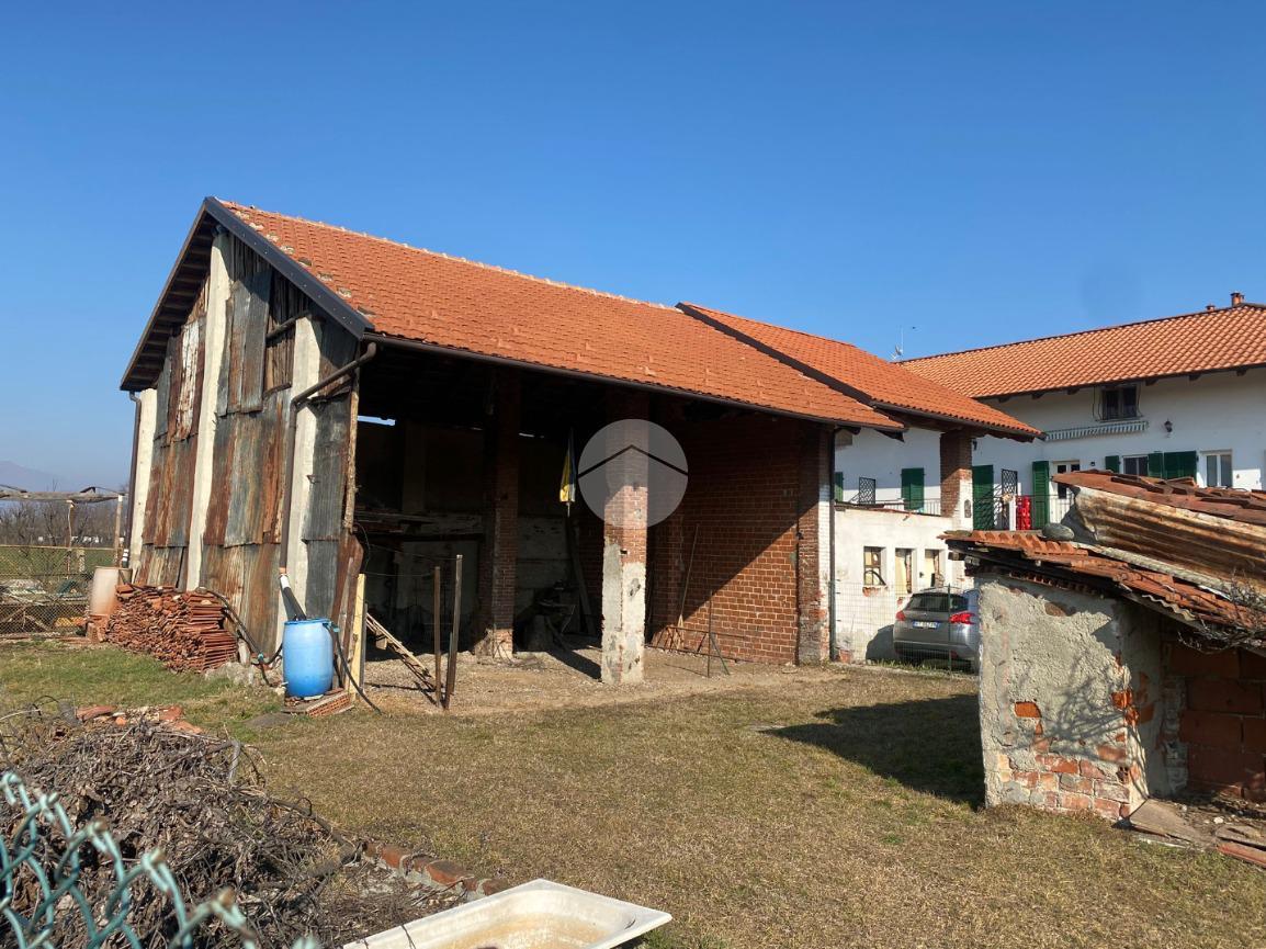 Rustico in vendita a Caselle Torinese