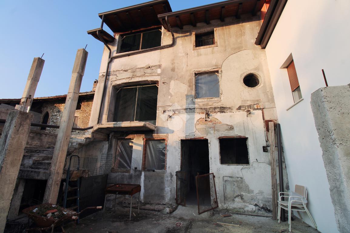 Casa indipendente in vendita a Rive D'Arcano
