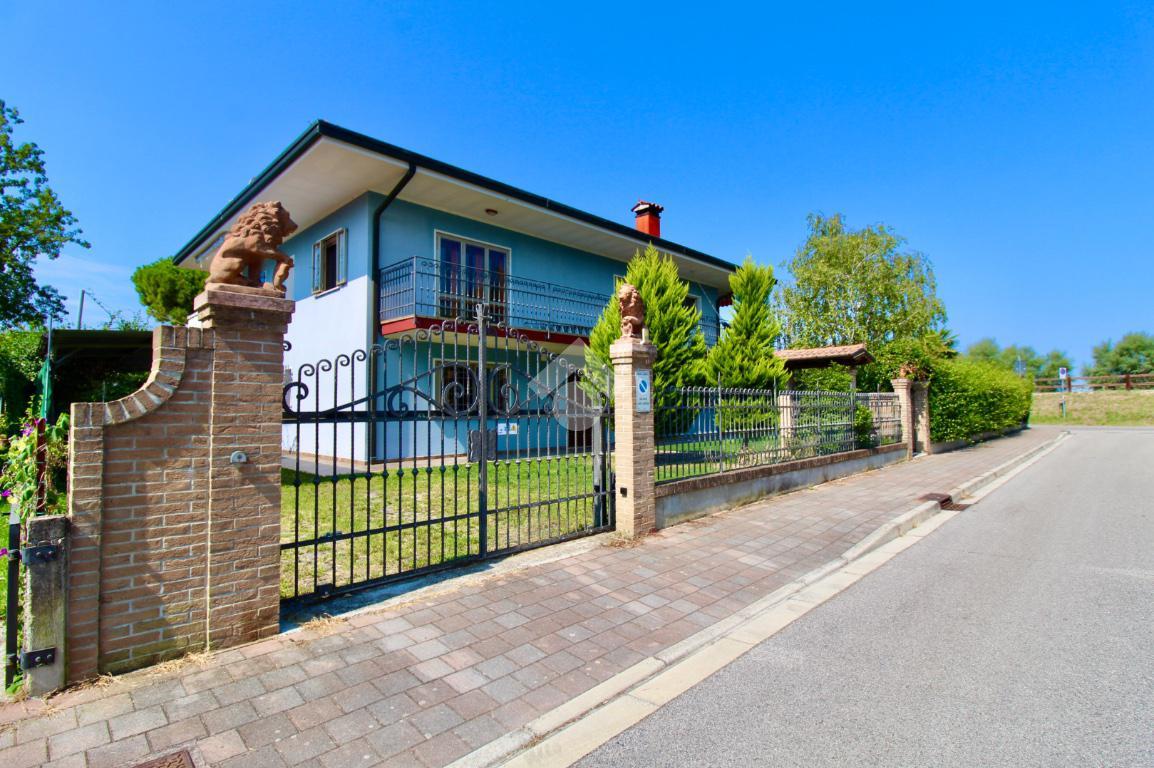 Villa in vendita a Lignano Sabbiadoro