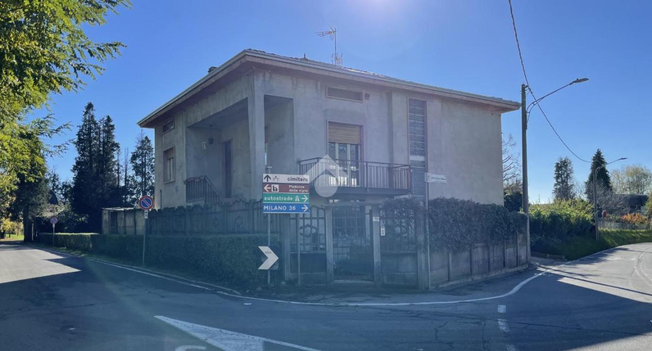 Casa indipendente in vendita a Tradate