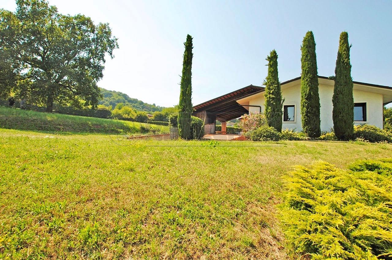 Villa a schiera in vendita a Brogliano