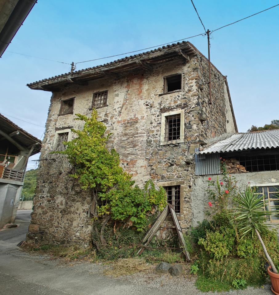 Rustico in vendita a Brogliano