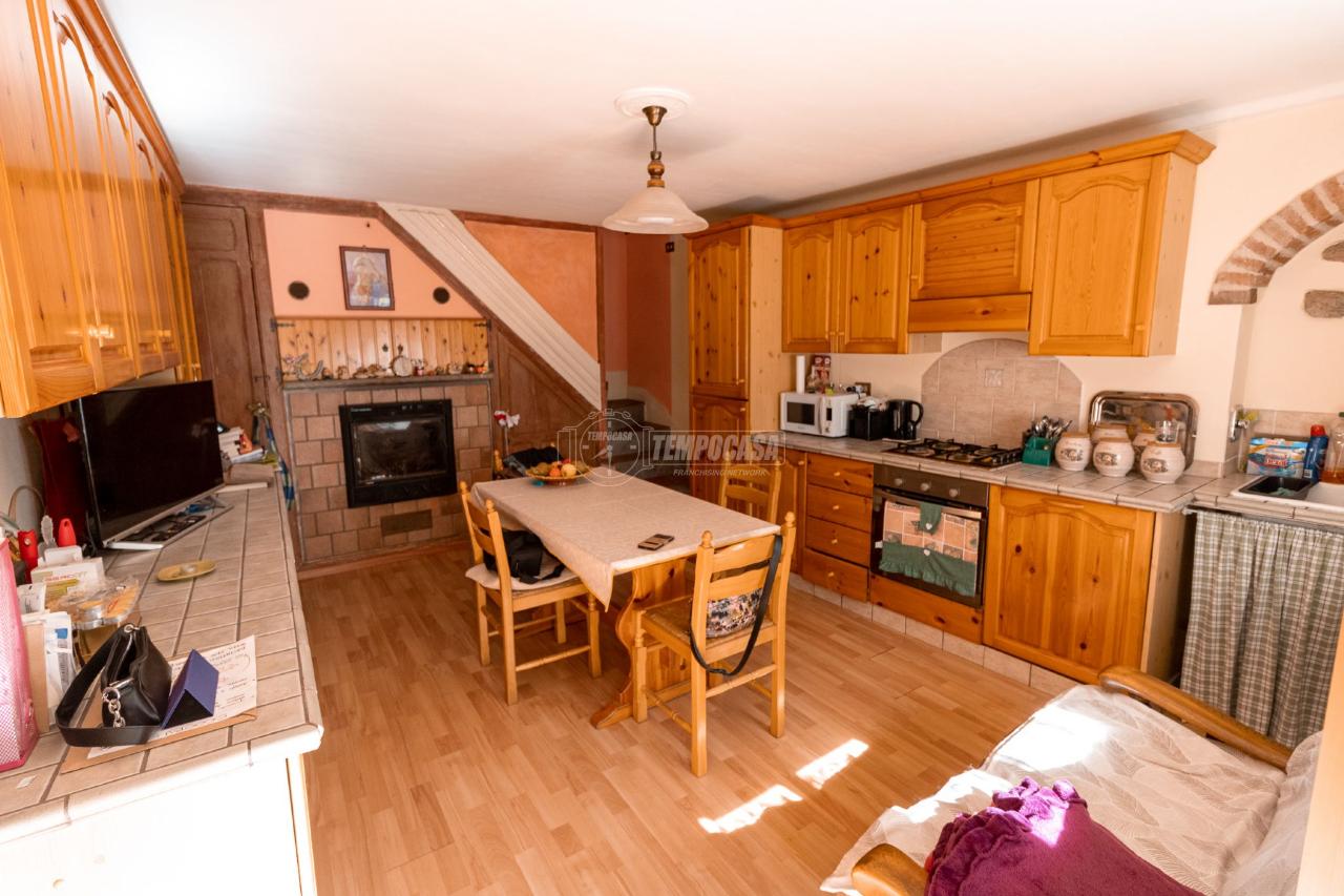 Casa indipendente in vendita a Sant'Ambrogio Di Torino