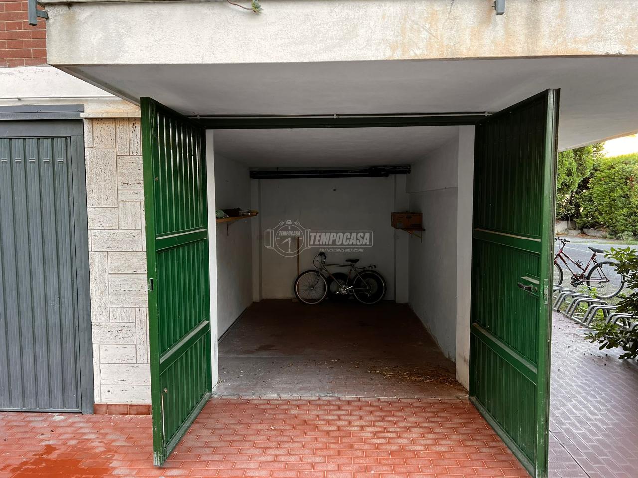 Magazzino in vendita a Borghetto Santo Spirito