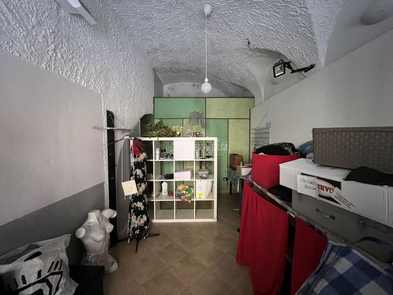 Negozio in vendita a Borghetto Santo Spirito