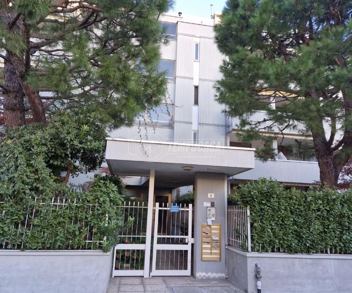 Box in vendita a Busto Arsizio