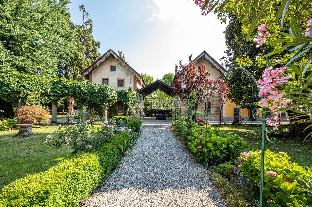 Villa in vendita a Chiari