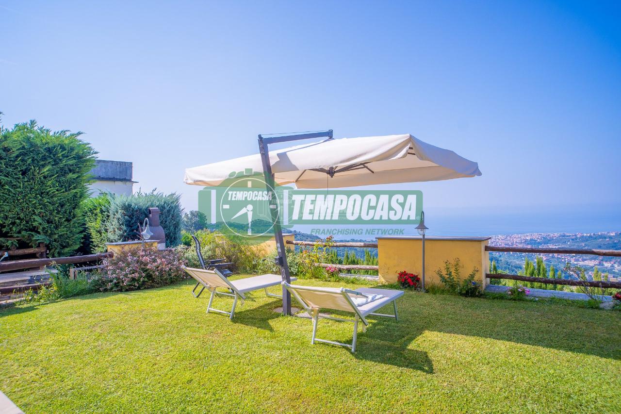 Appartamento in vendita a Cogorno