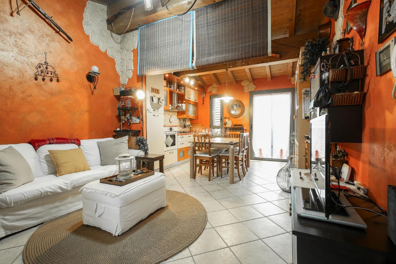 Appartamento in vendita a Castelvetro Piacentino