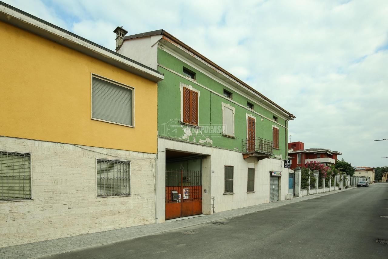 Palazzo in vendita a Cremona
