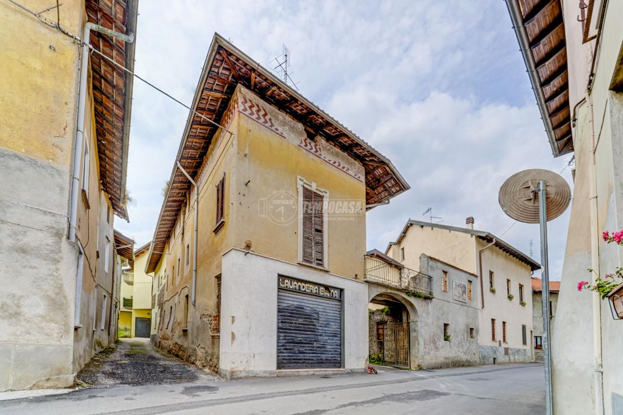 Casa indipendente in vendita a Cairate