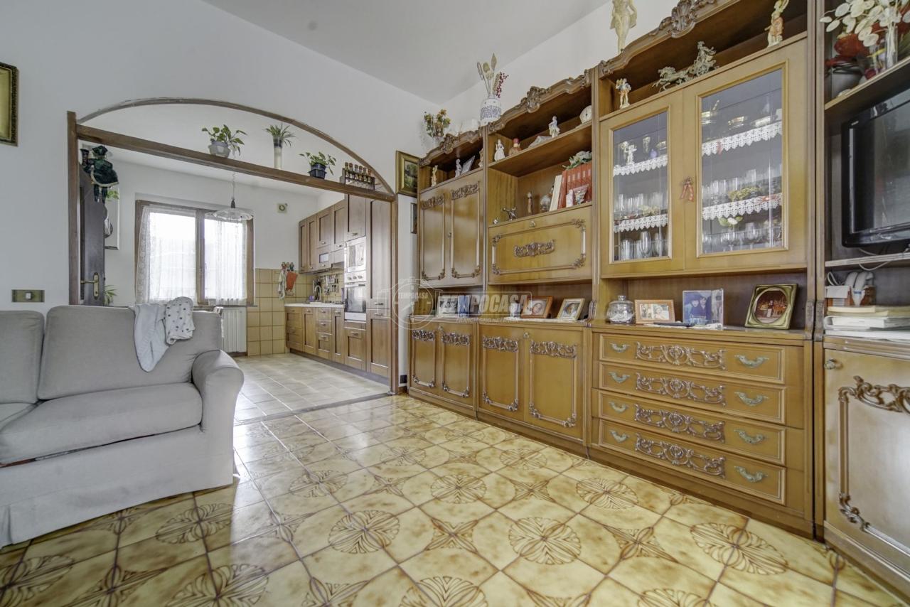 Appartamento in vendita a Cairate