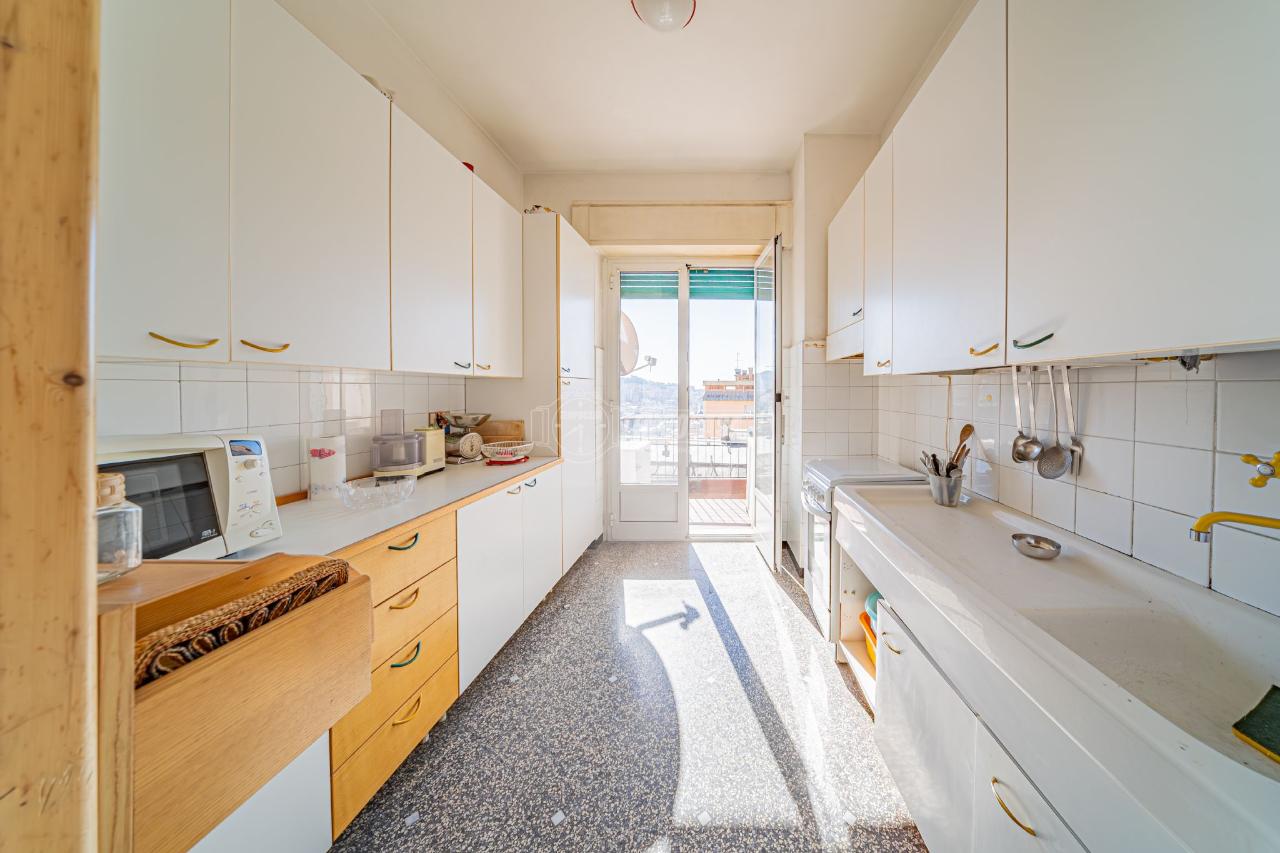 Appartamento in vendita a Genova
