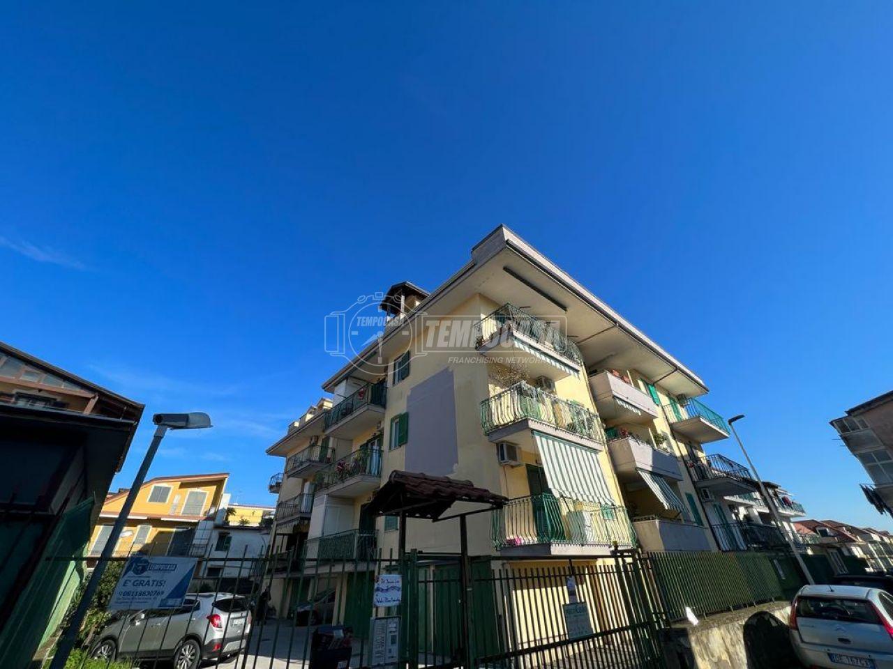 Appartamento in vendita a Giugliano In Campania