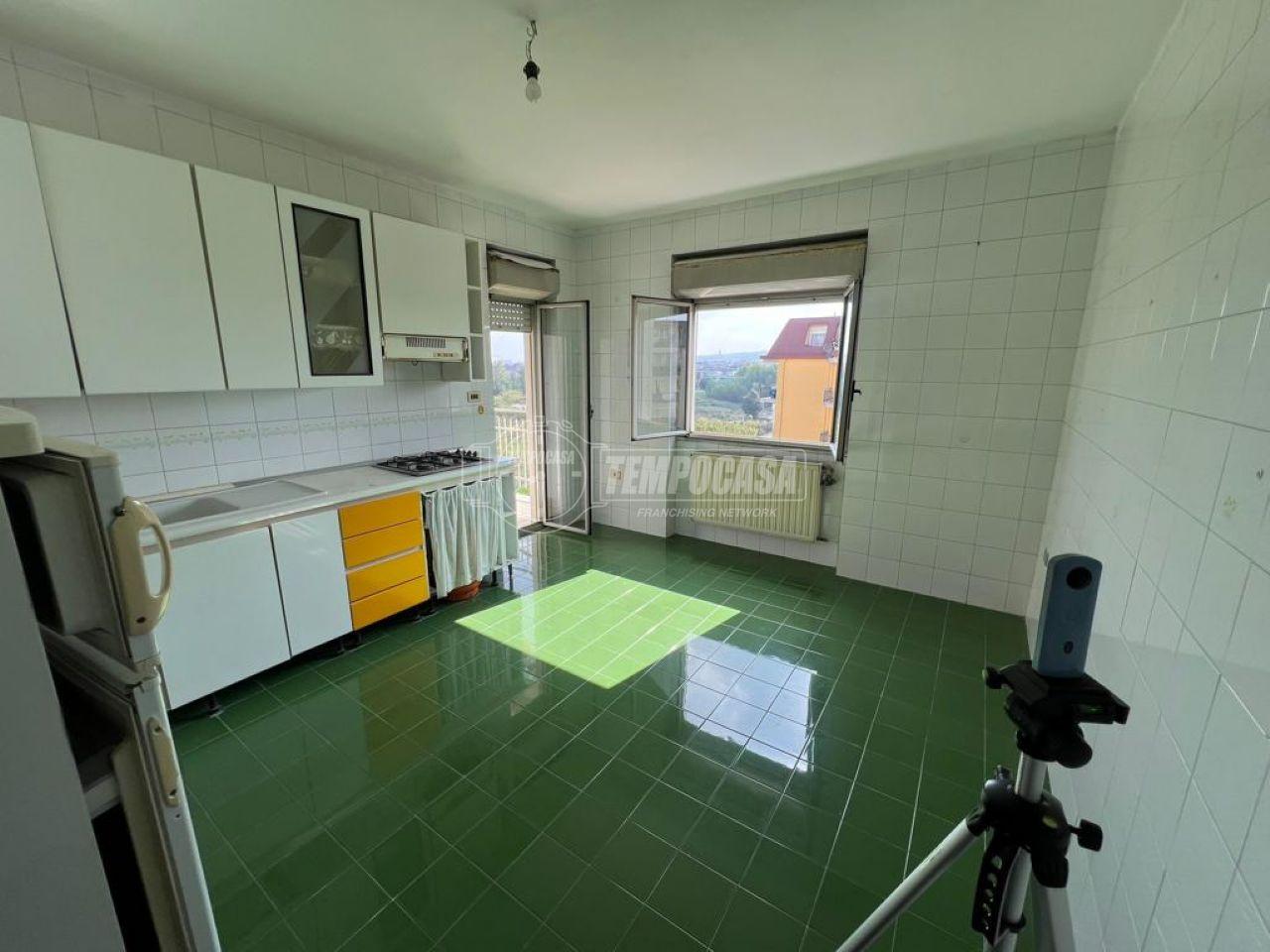 Appartamento in vendita a Giugliano In Campania