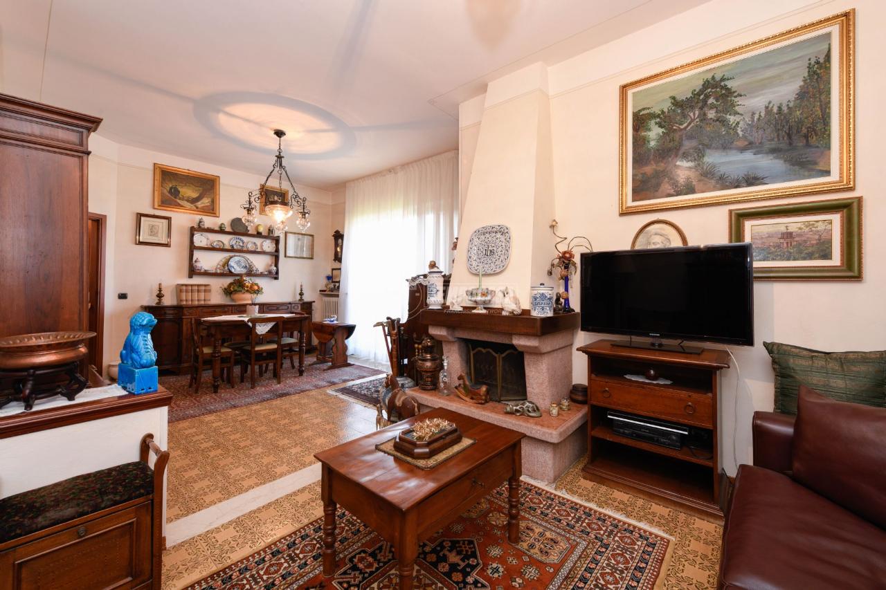 Villa in vendita a Lonato