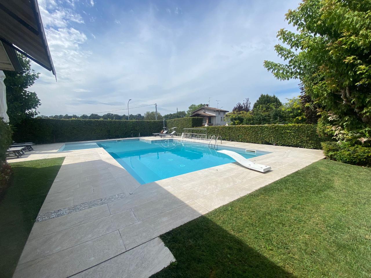 Villa in vendita a Lonato