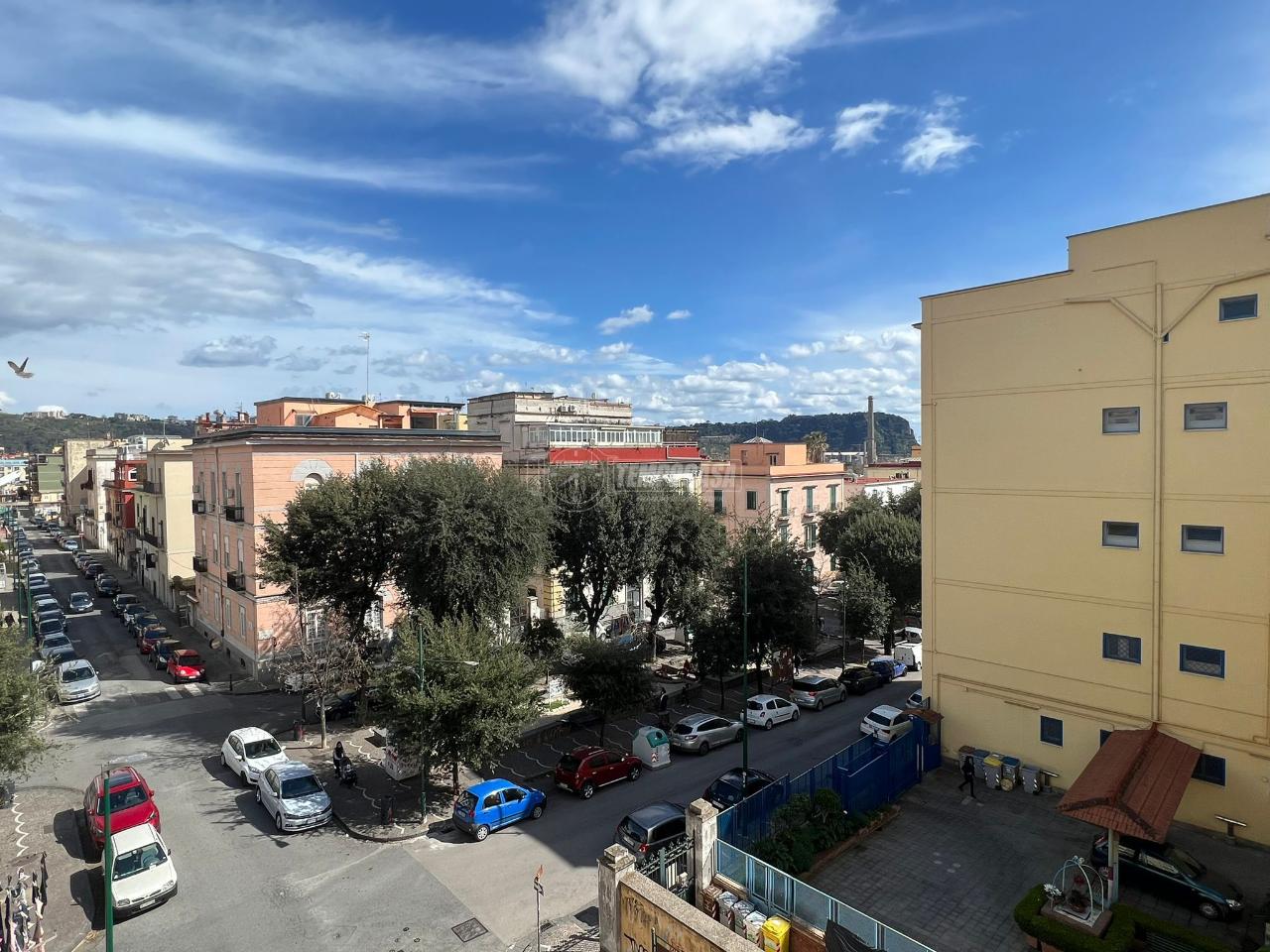 Appartamento in vendita a Napoli