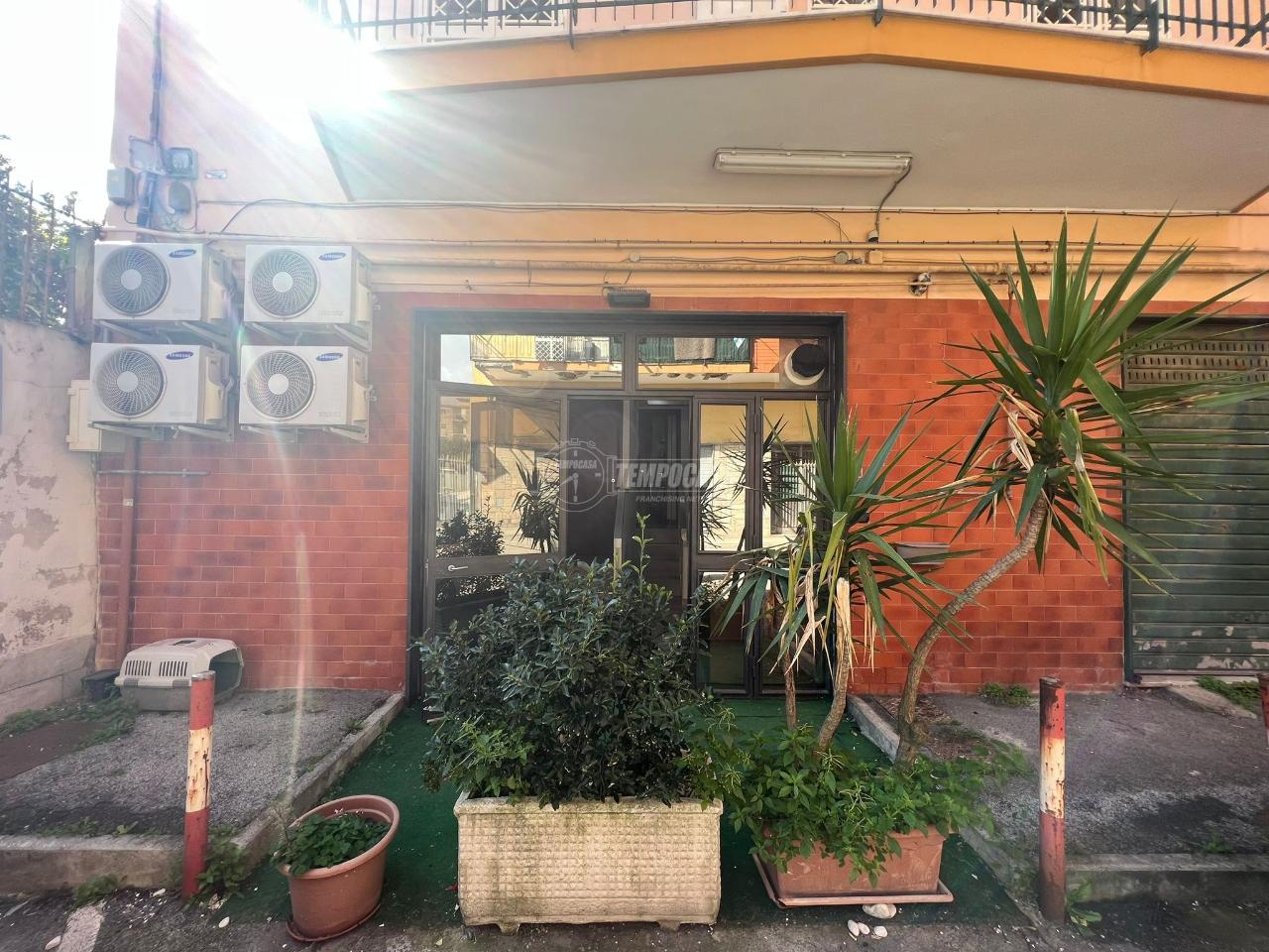 Negozio in vendita a Napoli