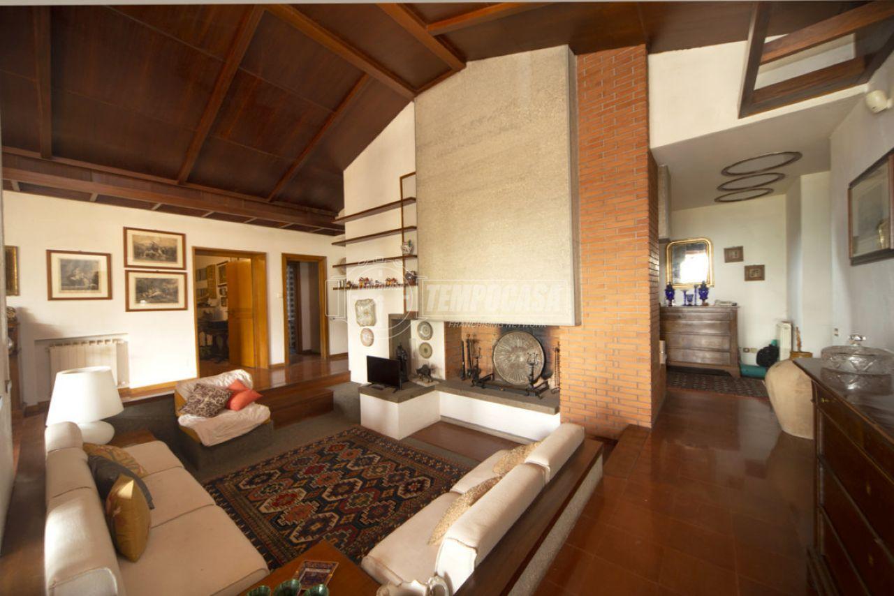 Villa in vendita a Amelia