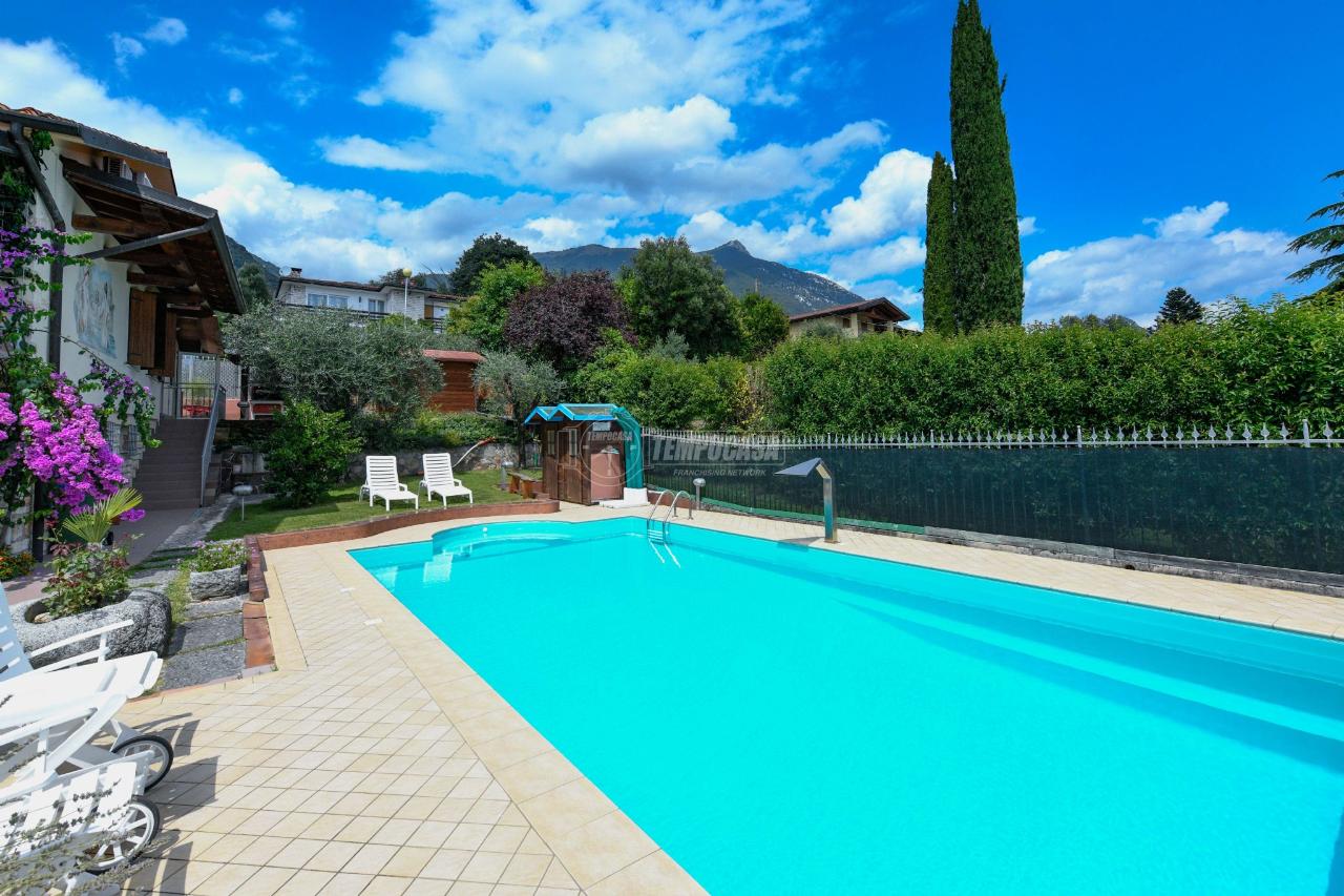 Villa in vendita a Toscolano Maderno