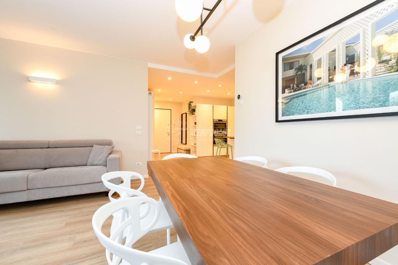 Appartamento in vendita a Gardone Riviera