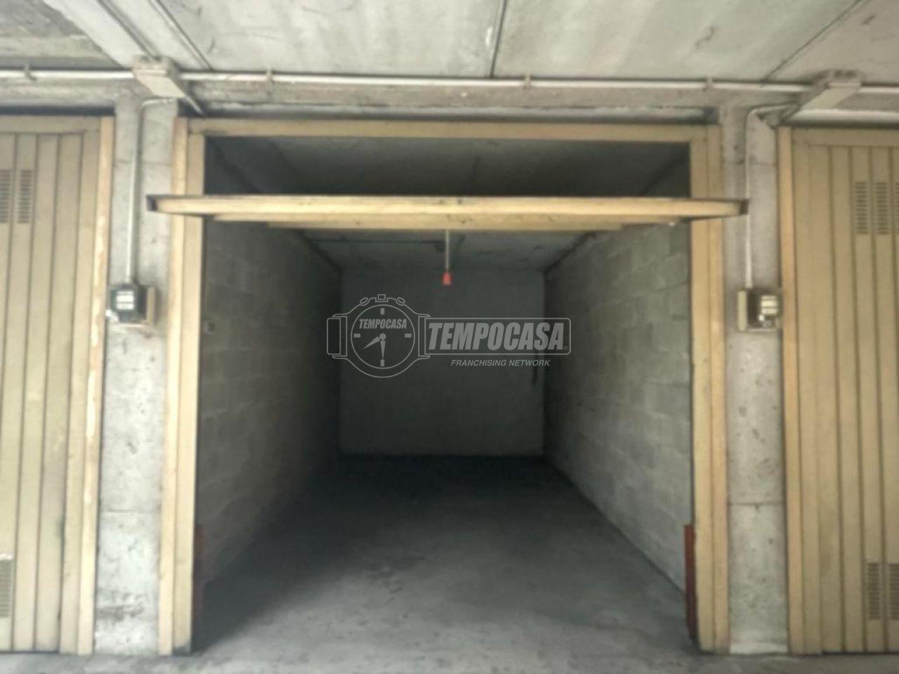 Box in vendita a Torino