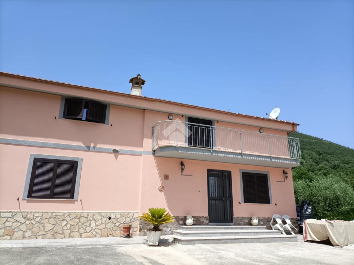 Casa indipendente in vendita a Montelanico