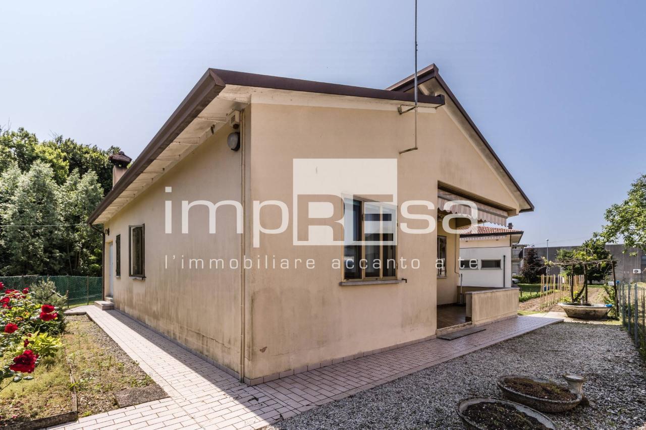 Villa in vendita a Silea