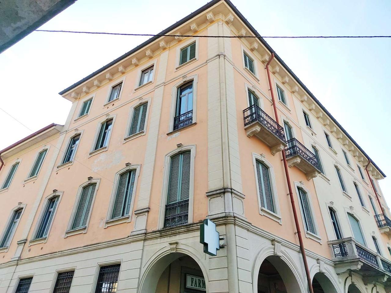 Ufficio in affitto a Besana In Brianza