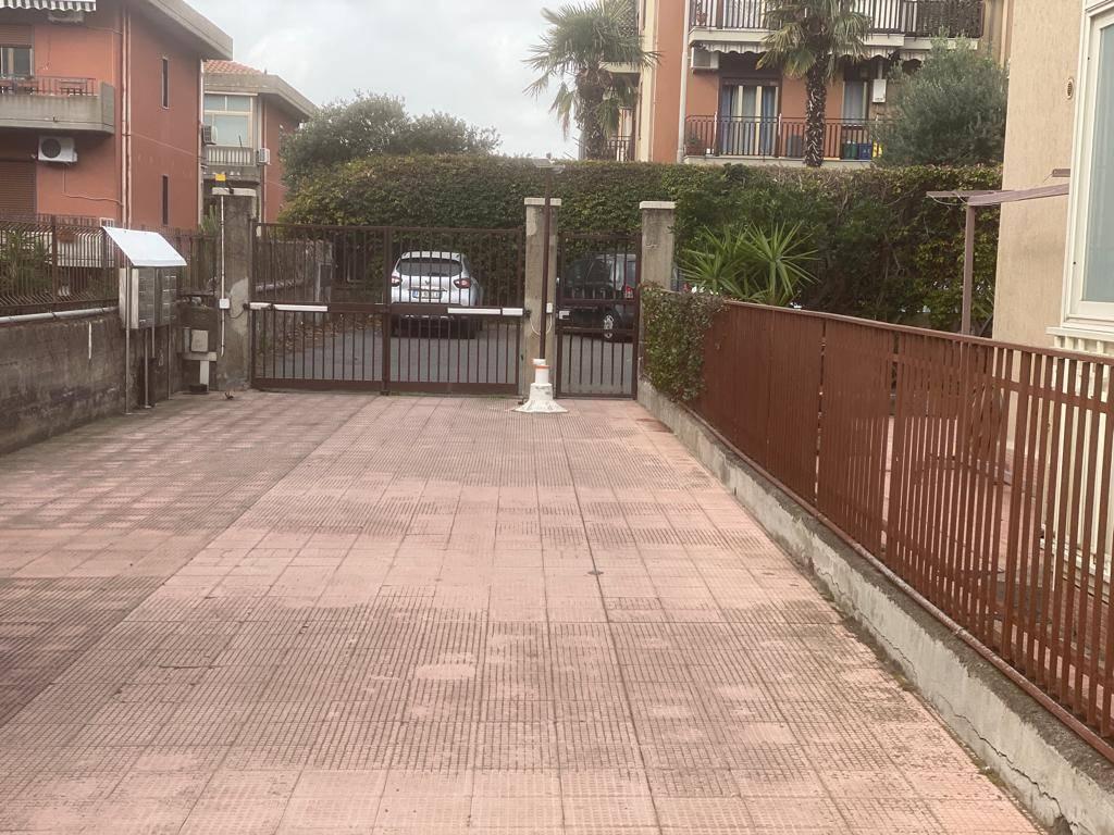 Box in vendita a Catania