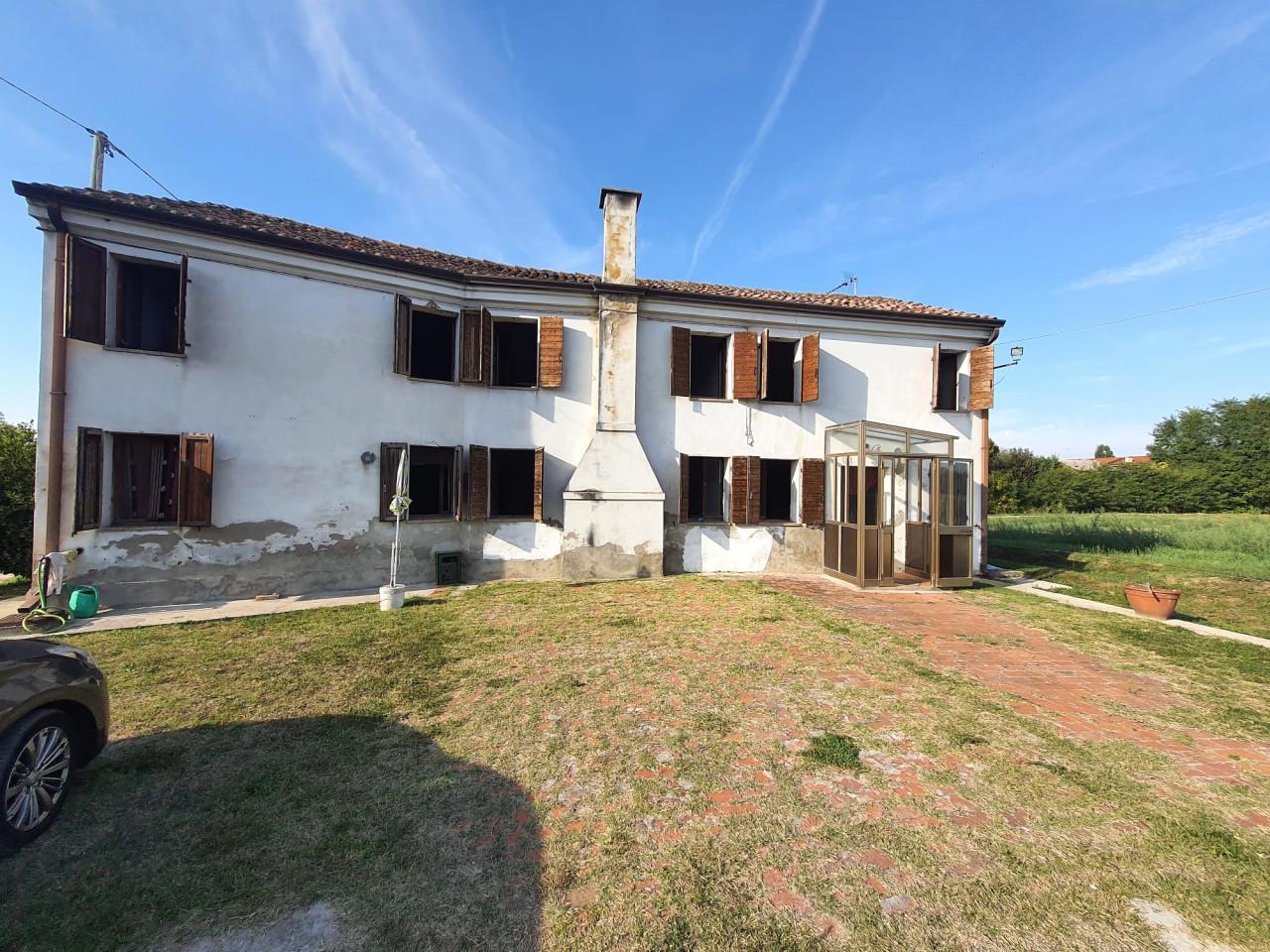 Casa indipendente in vendita a Arqua' Polesine