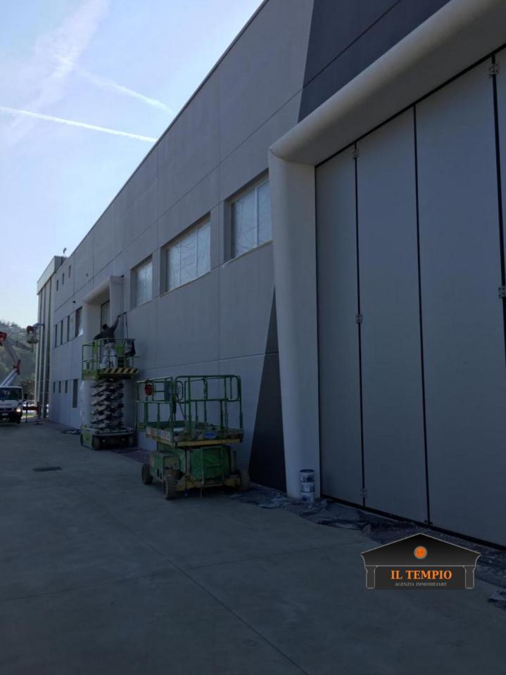 Capannone in vendita a Solagna